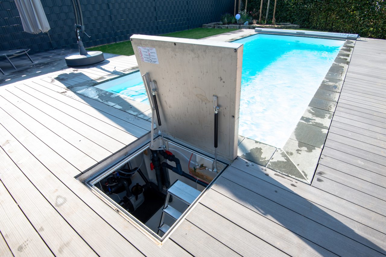 Gartenbad 756 mit Technikschacht | Veltmann Fertigschwimmbecken